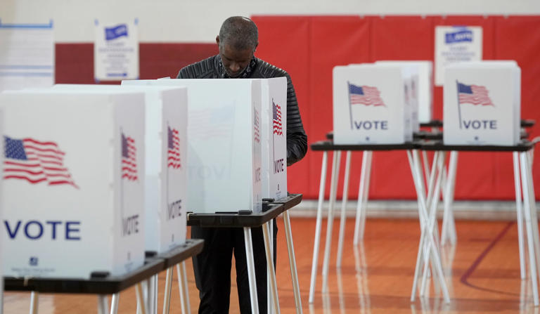 1 thing could double Detroit voter turnout ― in a single election cycle ...