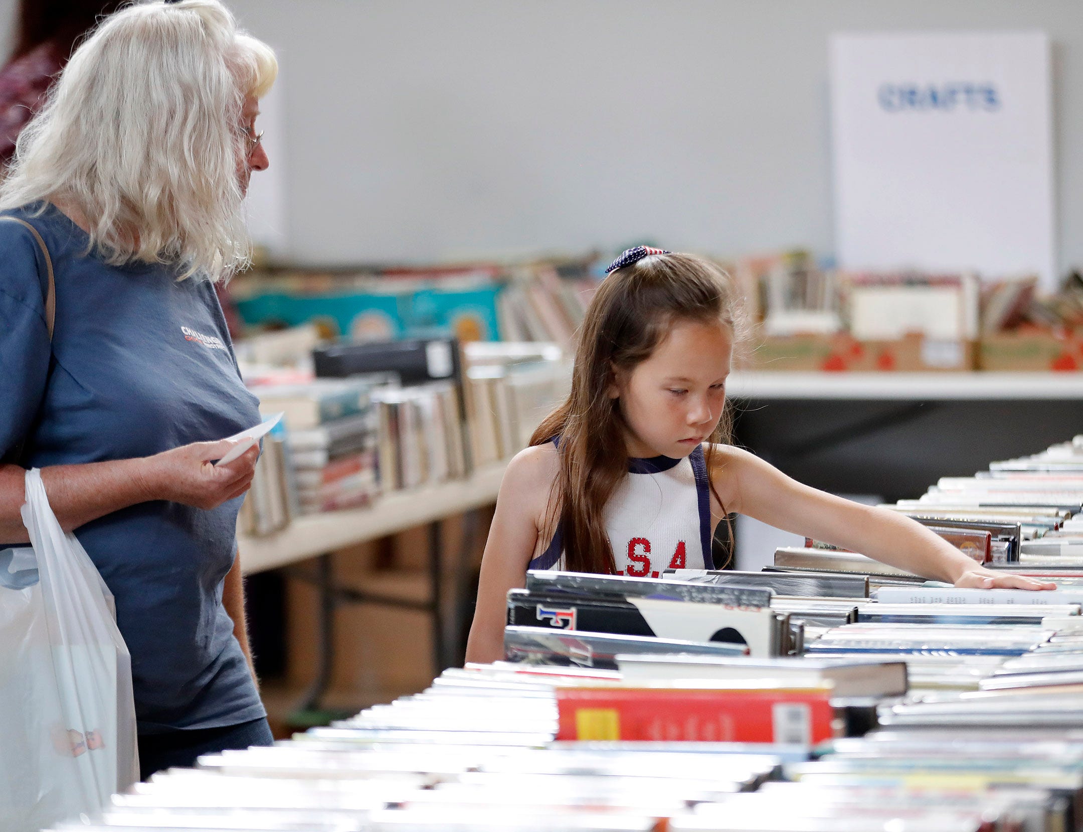 Friends of Rodman Library book sale attracts book hunters from multiple ...