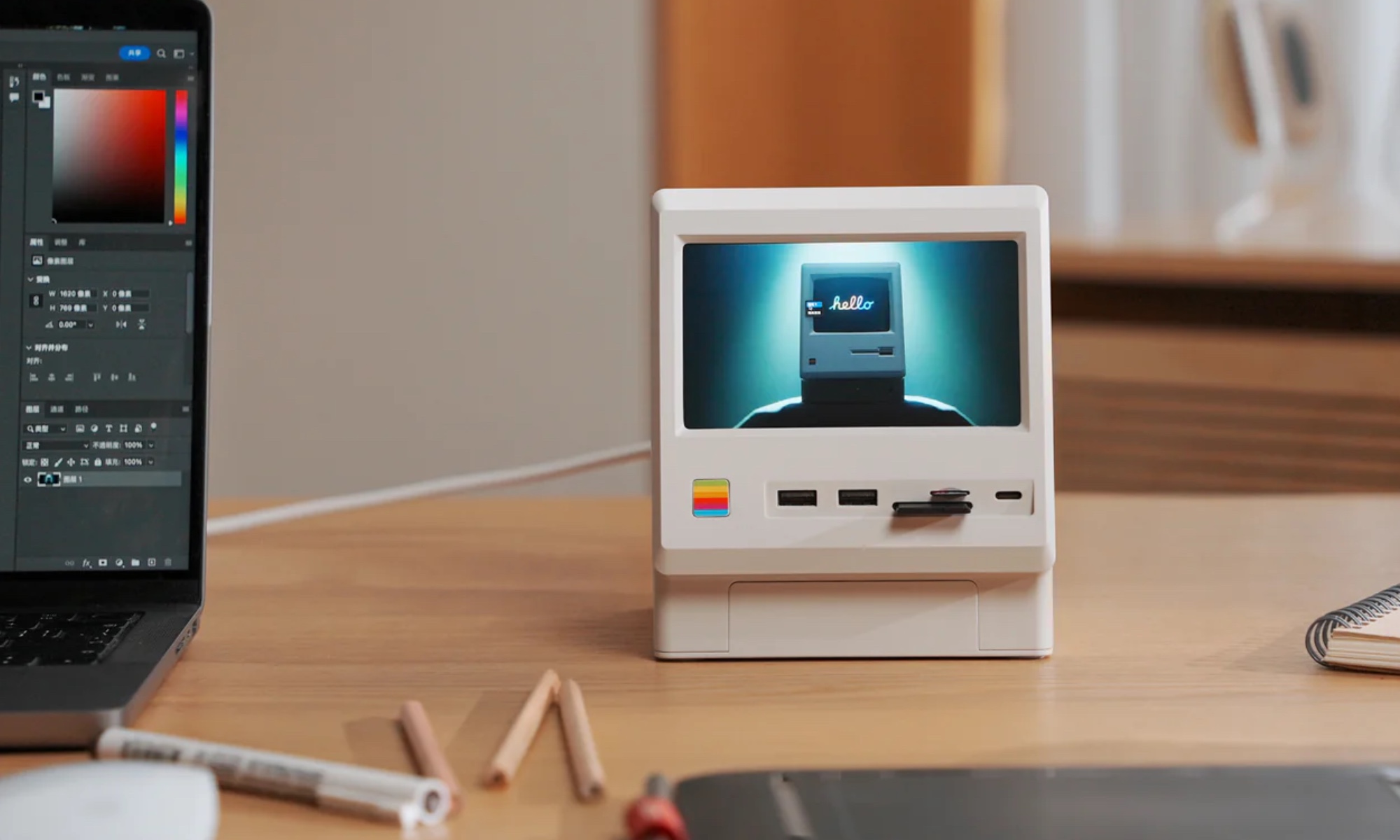 Stunning Mac mini dock revives the Apple Macintosh with a tiny screen