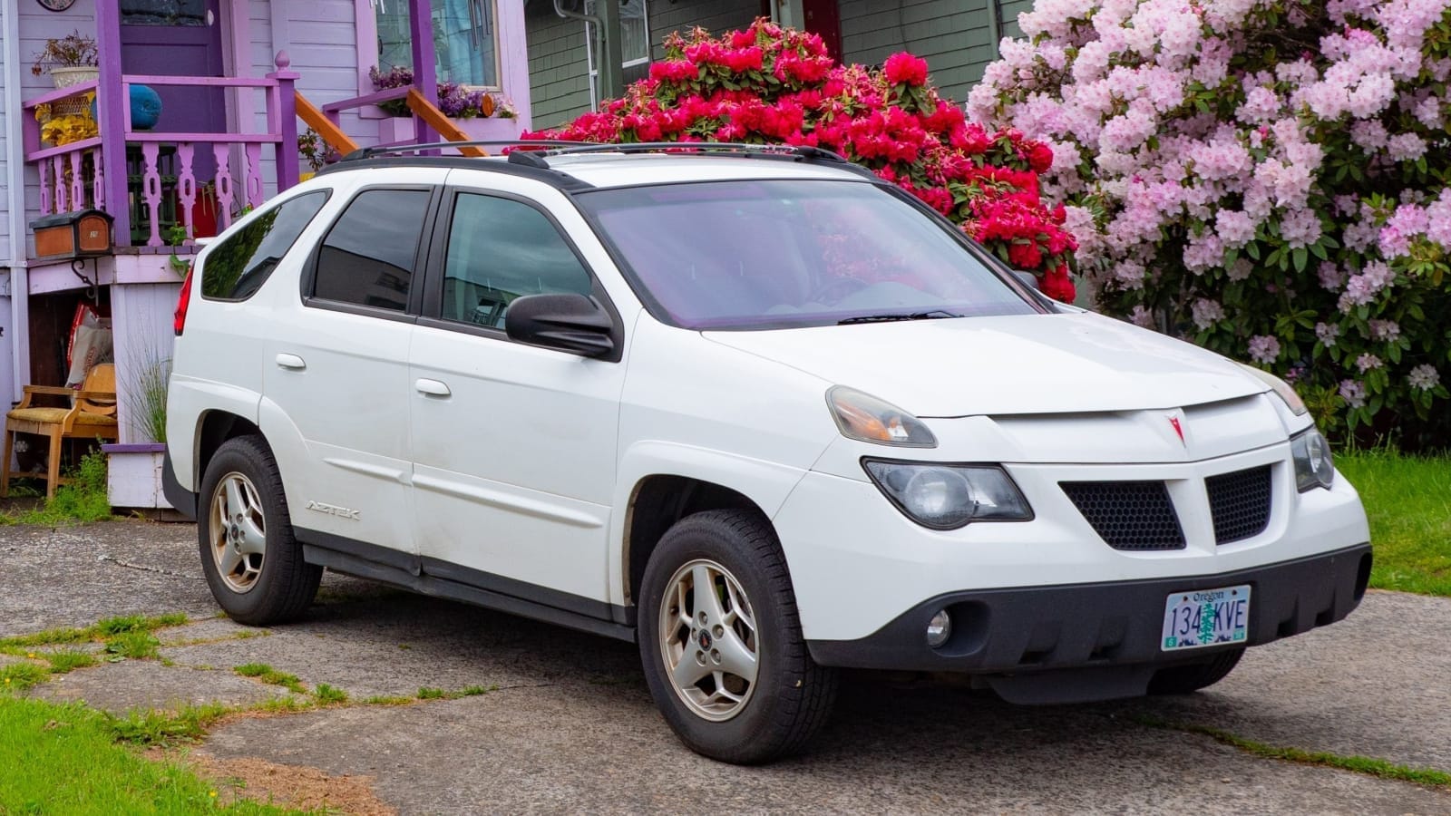 Cars So Weird They Should’ve Flopped — Yet Somehow Didn’t