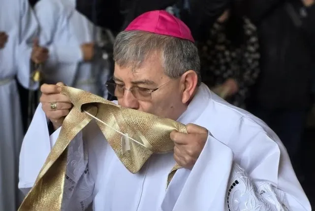 Él es el monseñor Ramón Alberto Rolón, designado por el Papa León XIV ...