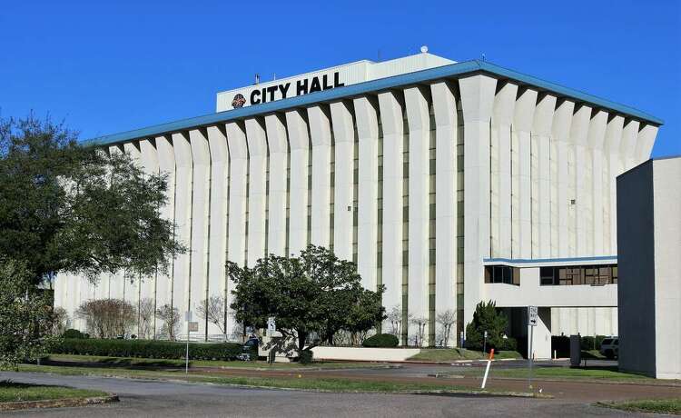 Pasadena mayor 'awake and communicating' while hospitalized in Houston ...