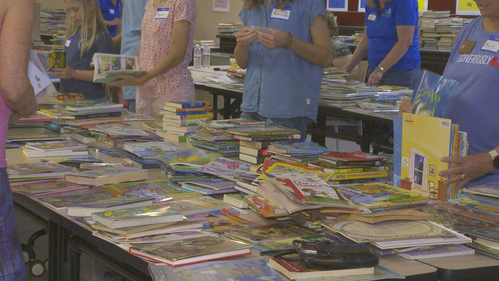 Volunteers needed to help sort books in Bay County