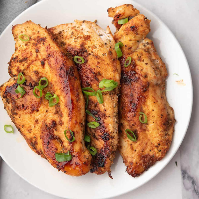 Baked thin chicken breasts (juicy and tender)