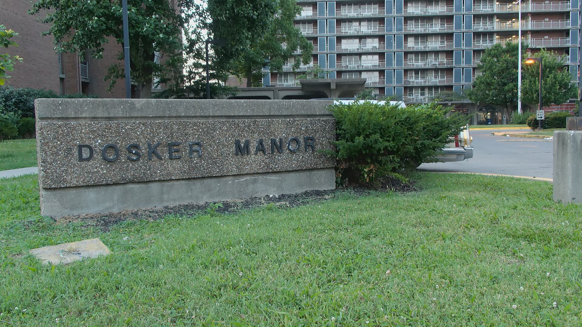 HUD gives Louisville Metro Housing Authority final approval to tear ...