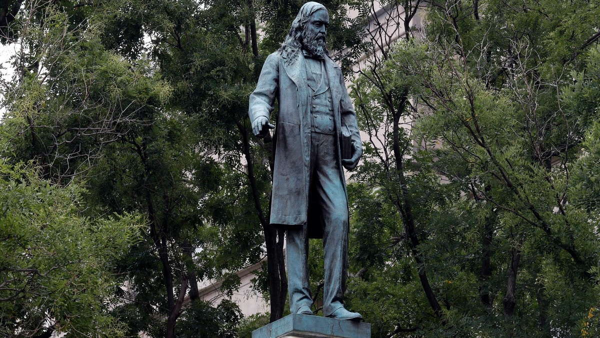 Confederate statue which was removed during BLM protests set to be ...