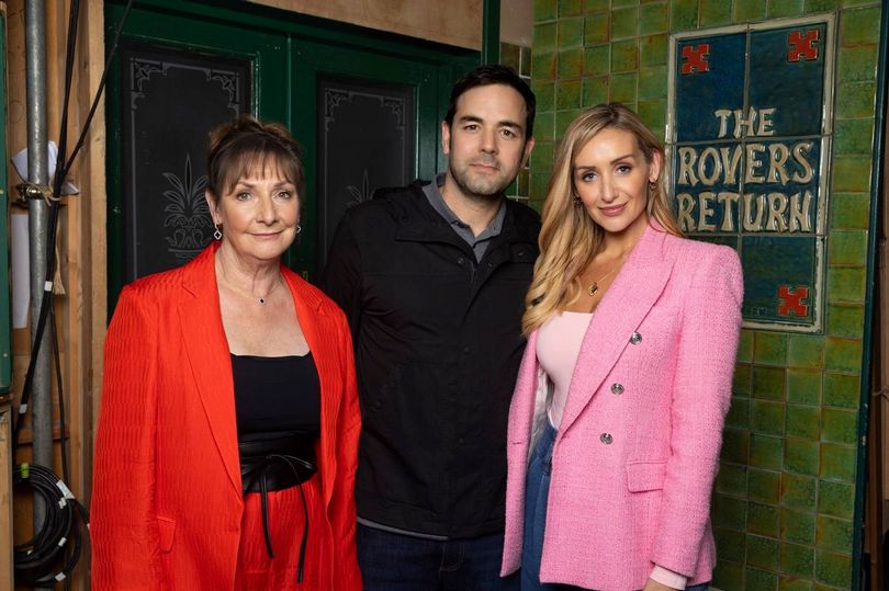 Coronation Street icon's comeback confirmed for 'explosive' new Rovers ...