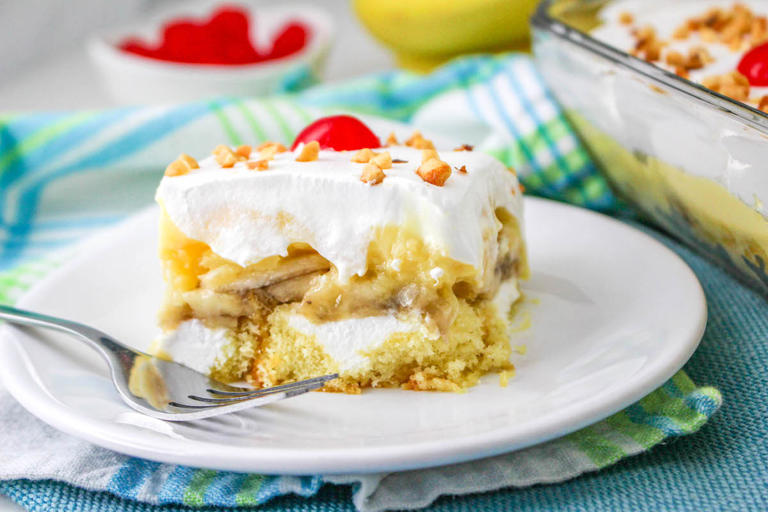 Twinkie Cake Is the Throwback Dessert You Need (No Bake!)