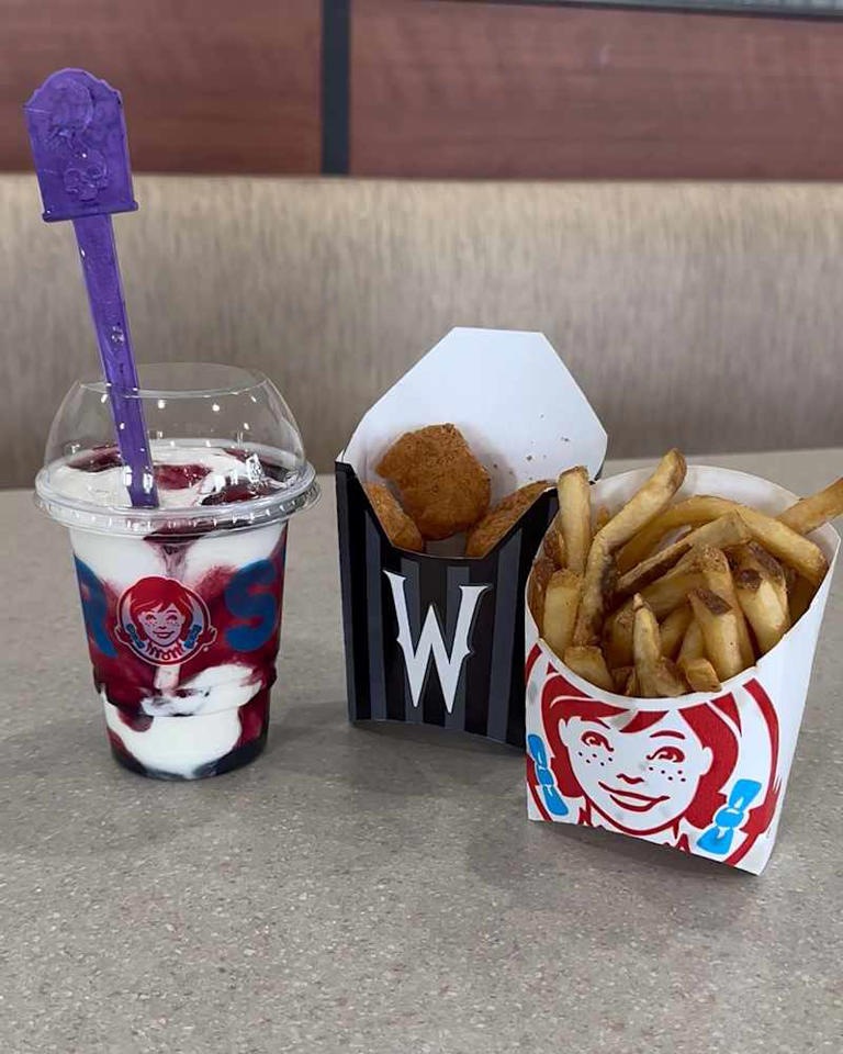 I Tried the New "Wednesday" Meal at Wendy's - And This Is the ONLY Dip ...