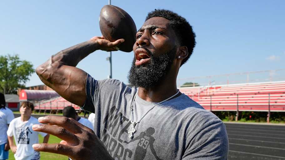 Packers Lose Biggest Offseason Signing for Rest of Summer After Knee ...