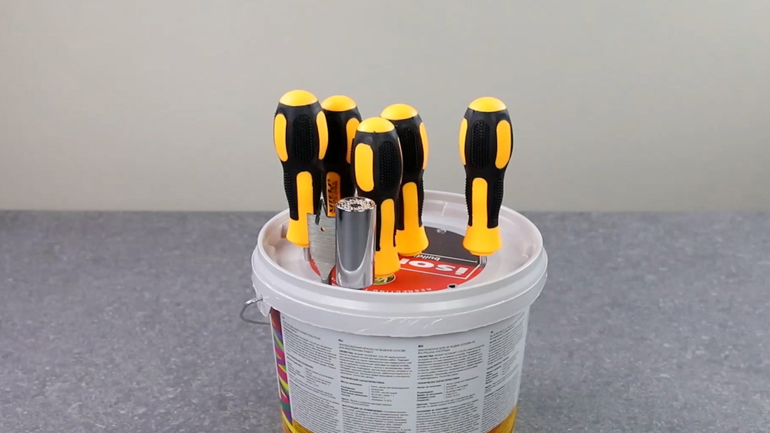 Simple DIY Hacks with Buckets and Tools