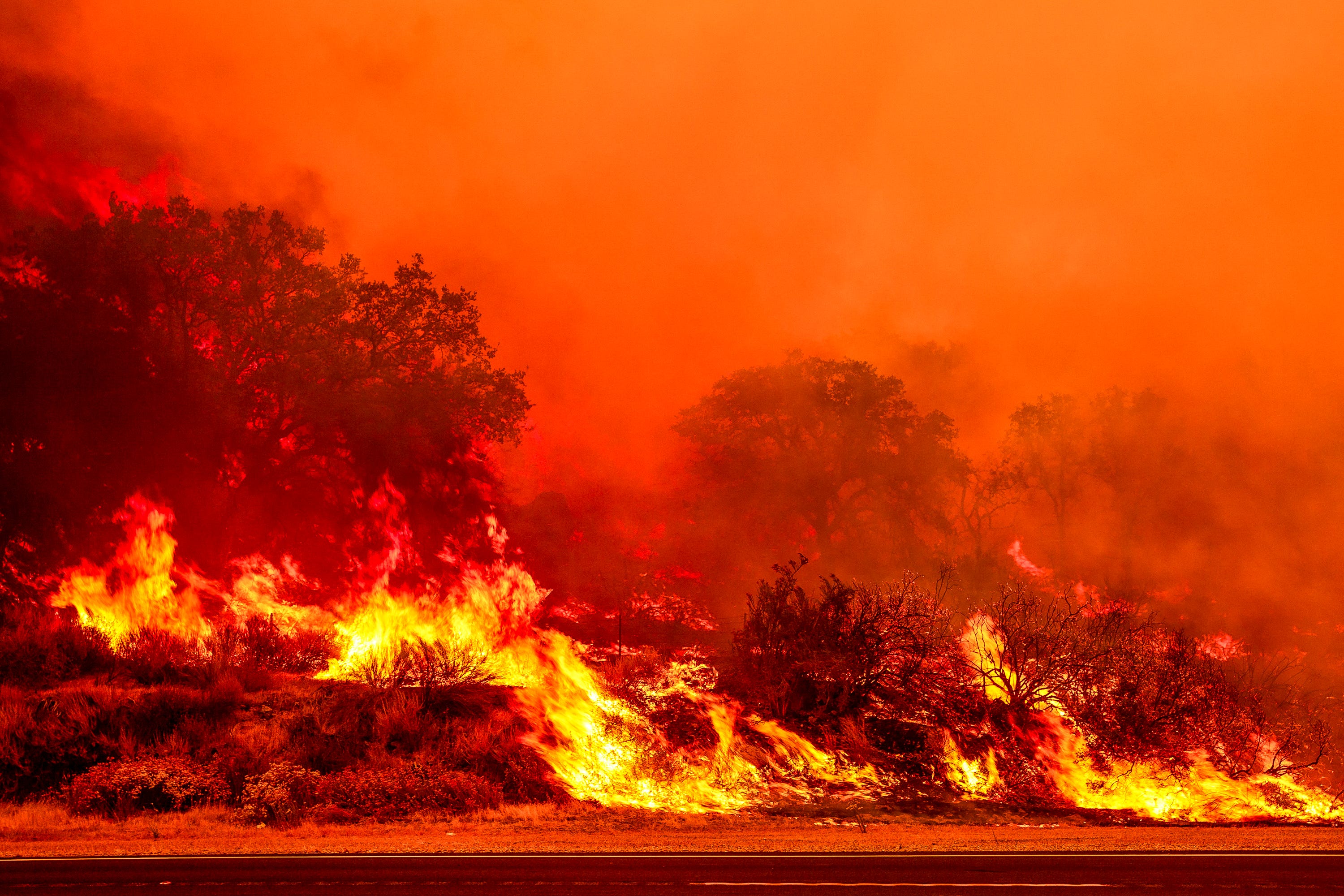 Why Southern California's scorching weather isn't good for fire season