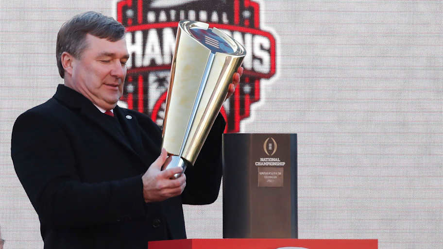 College Football Analyst Predicts Georgia Bulldogs Will Reach National ...