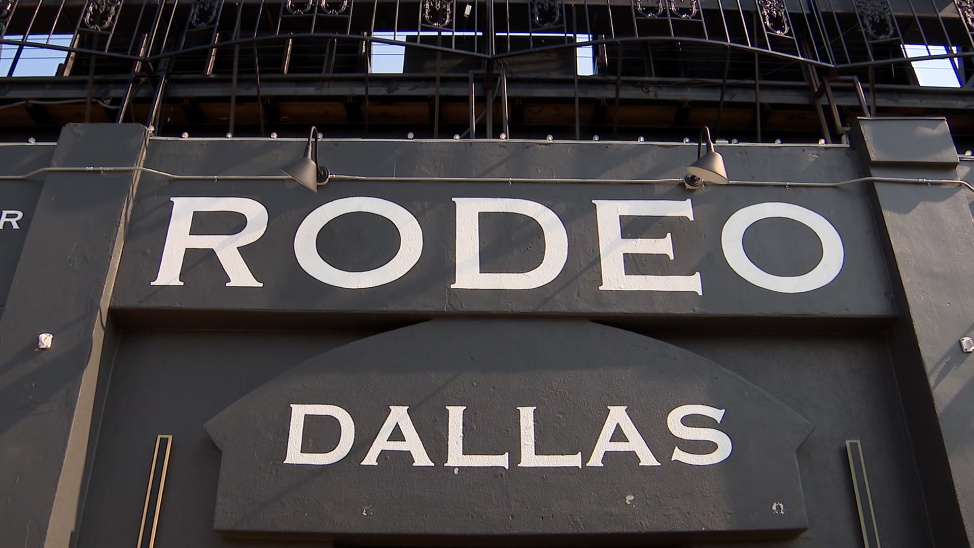 Rodeo Dallas club owners locked out of establishment