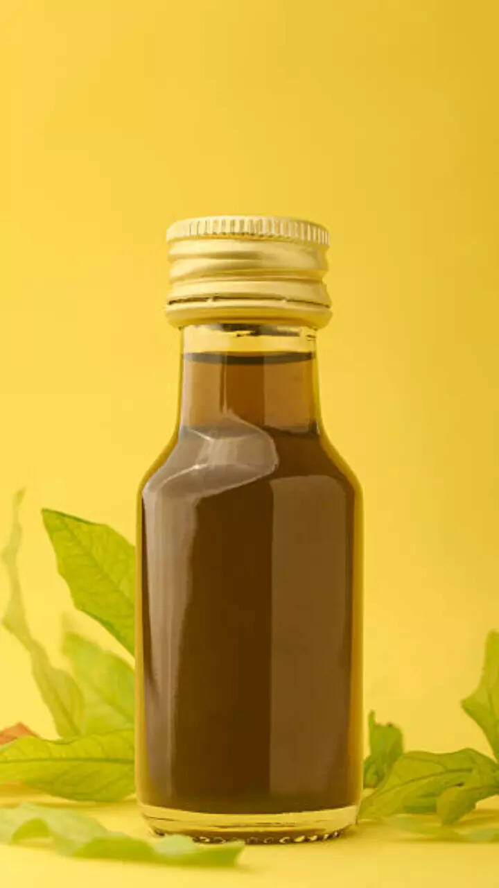 How to make Henna Oil for naturally black hair