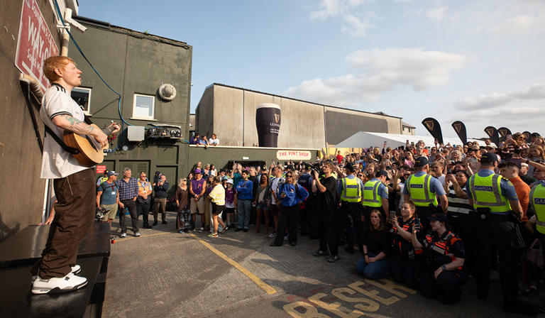 WATCH: Ed Sheeran hits pause on tour for surprise pub session in Wexford