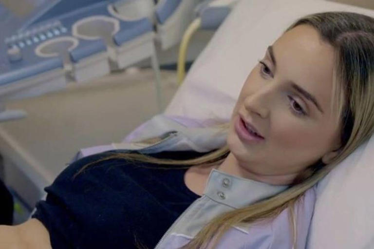 22 Kids star faces major pregnancy scare as she 'can't feel' baby moving