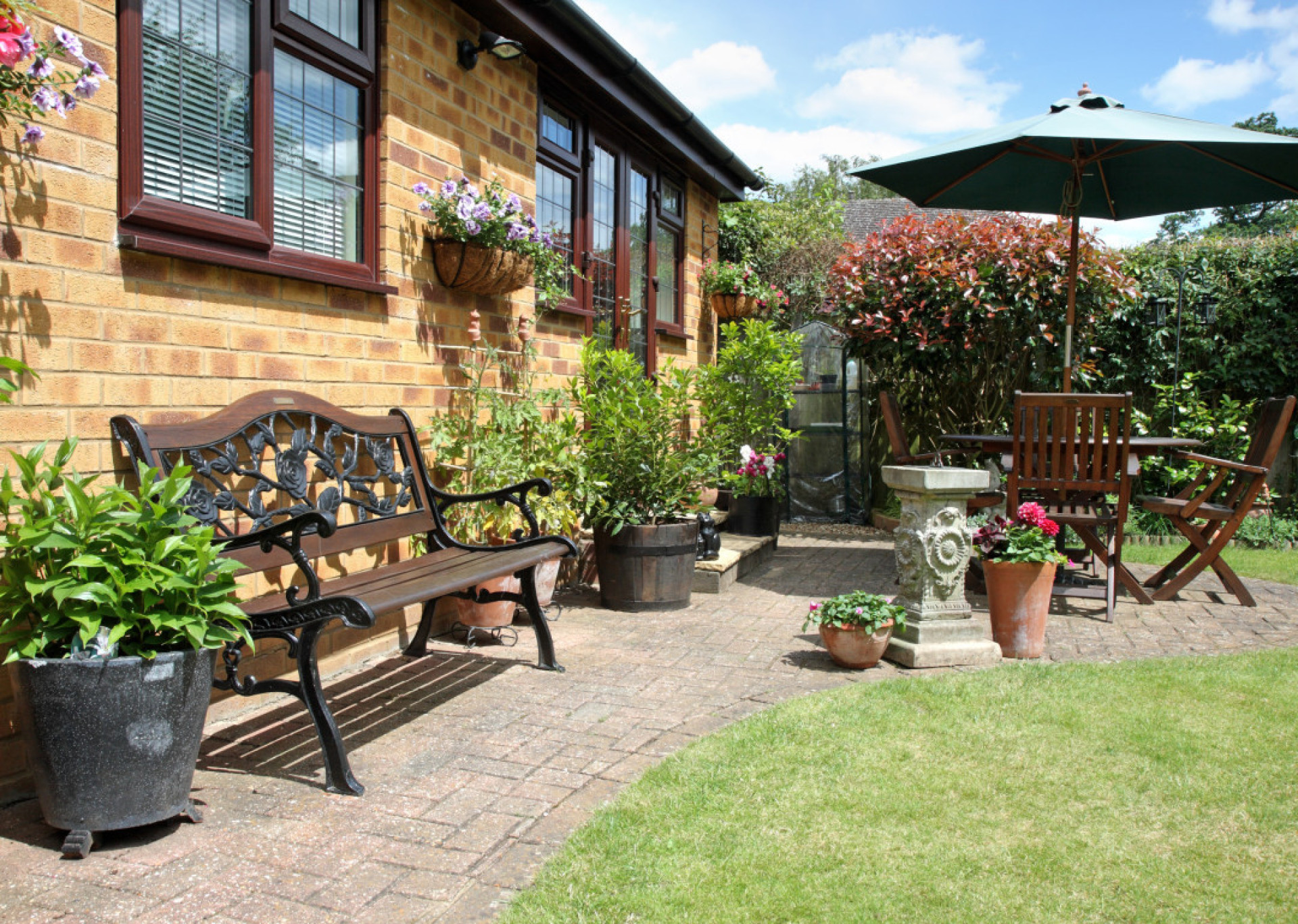 What typical gardens look like around the world