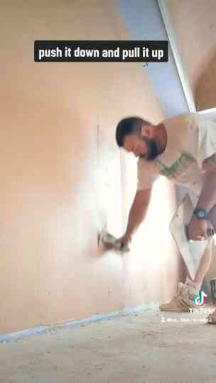 DIY Plastering Made Easy: Pro Tips for a Smooth Finish