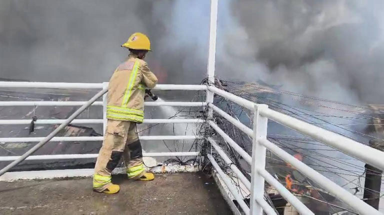 Huge fire hits Tondo