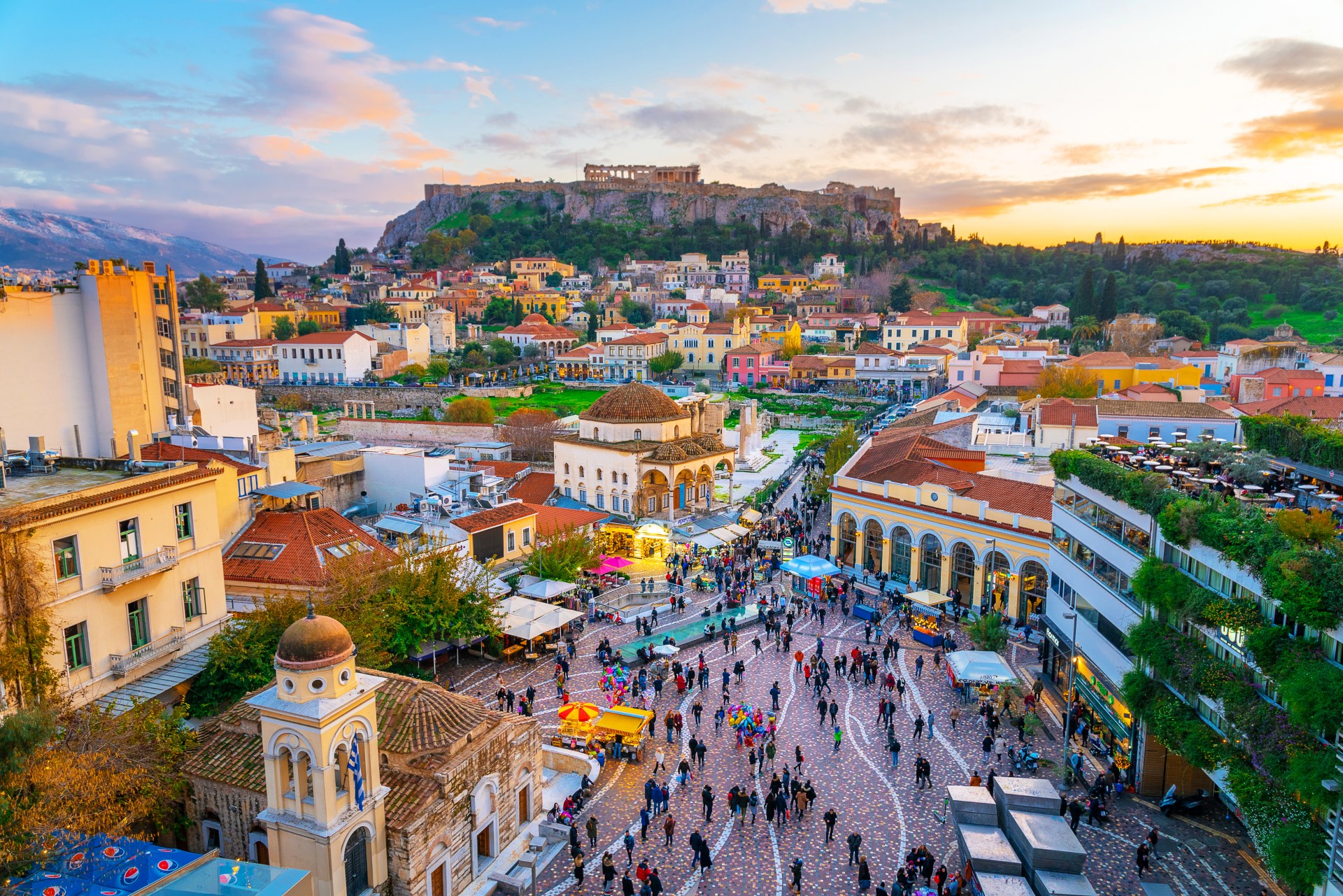 Athens locals urged to report unruly tourist behaviour