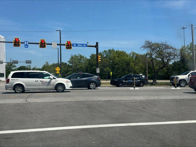 NE Ohio police officers shot during ambush; suspect is dead