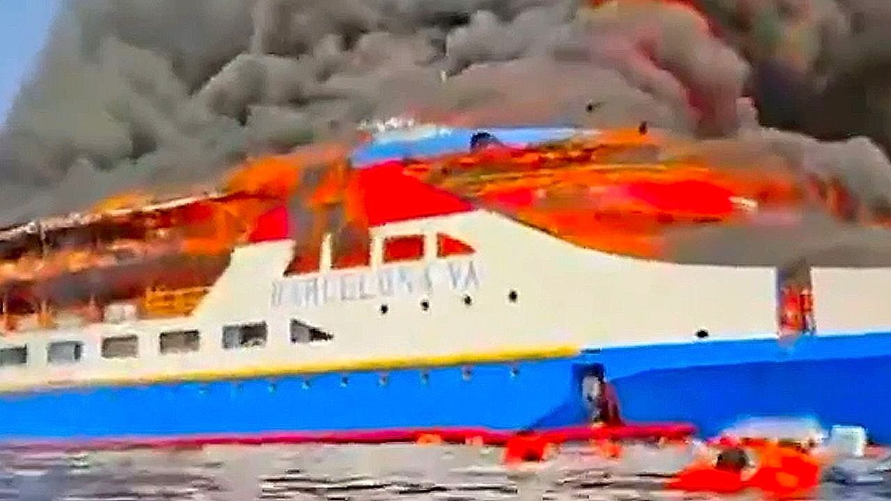 At least 5 killed and 575 rescued after Indonesian ferry catches fire