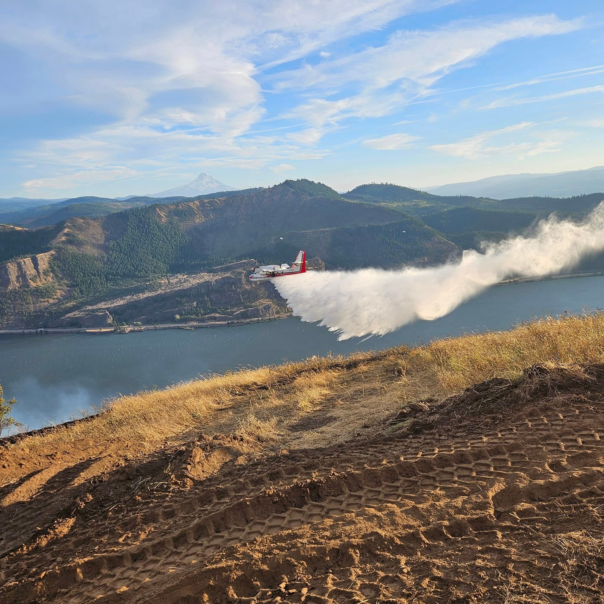 Oregon wildfires: Burdoin Fire destroys 45 structures, red flag issued ...
