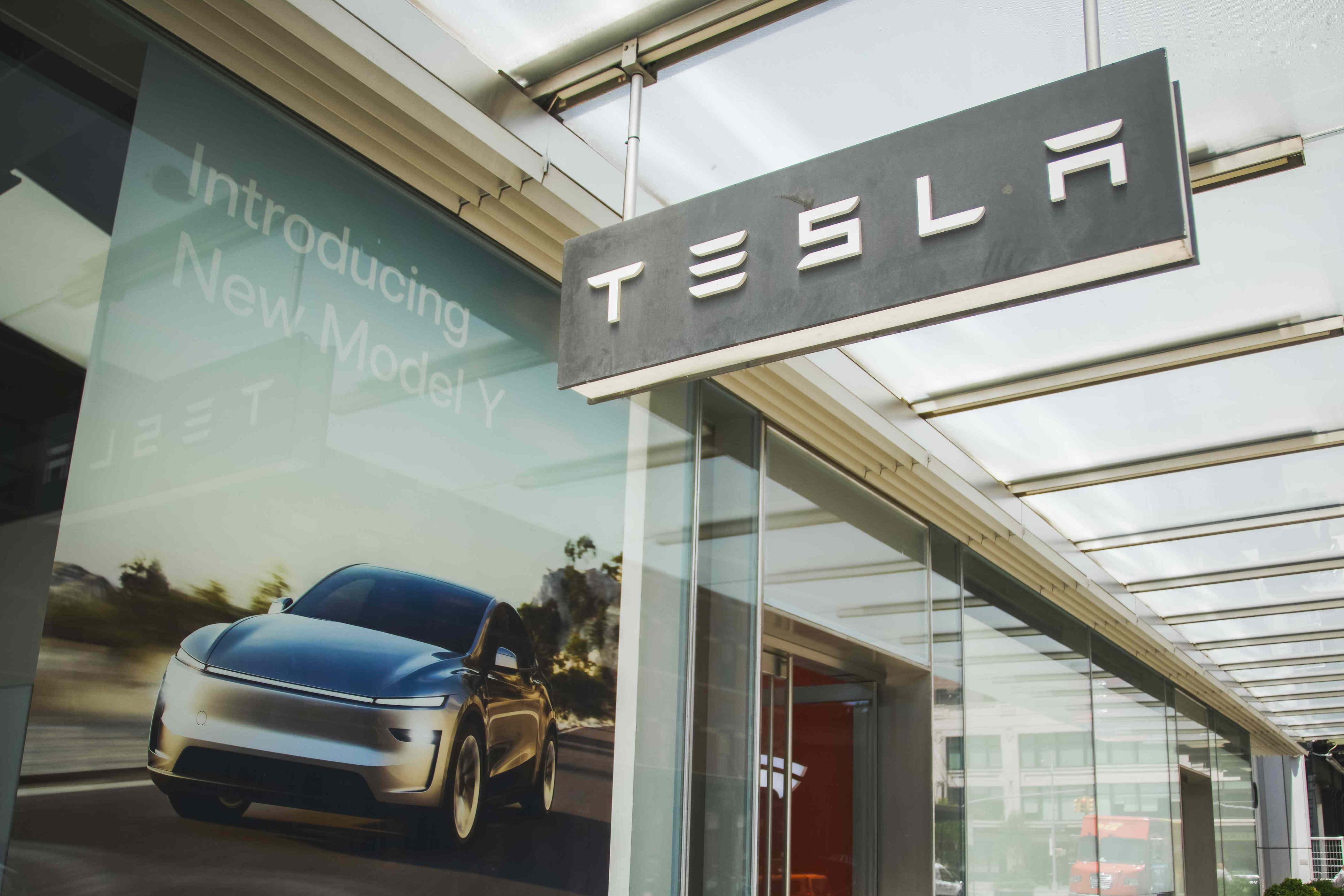 Tesla's Earnings Miss Estimates as Sales Keep Falling
