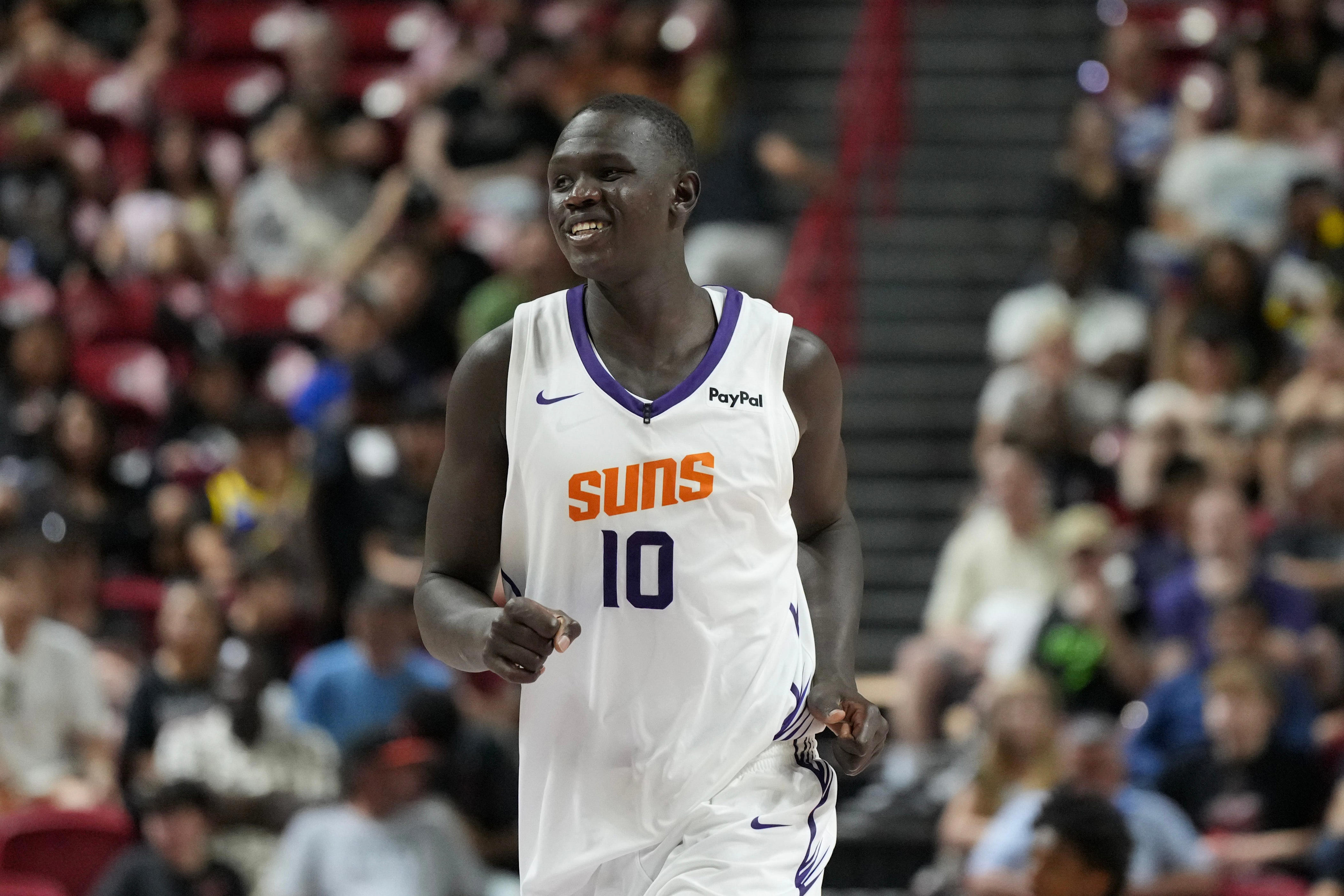 Suns GM: Team turned down 'great offers' to draft Khaman Maluach at No. 10