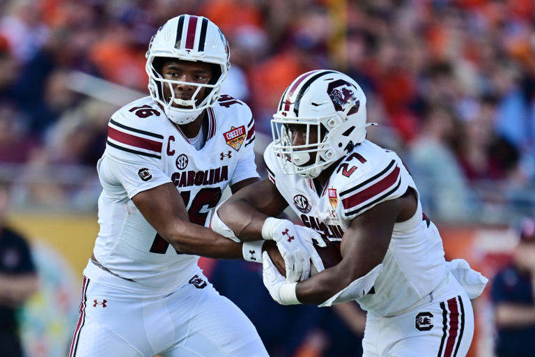 2025 College Football Odds: Chris 'The Bear' Fallica's expert picks ...