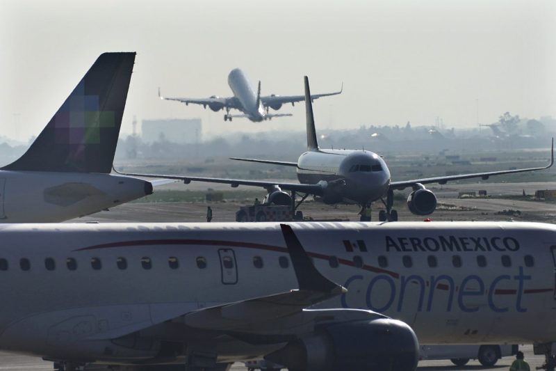 Aeroméxico plane almost lands on departing Delta flight in Mexico City