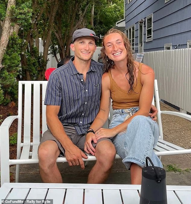 Doctors dismissed woman's common symptoms for months... until they ...