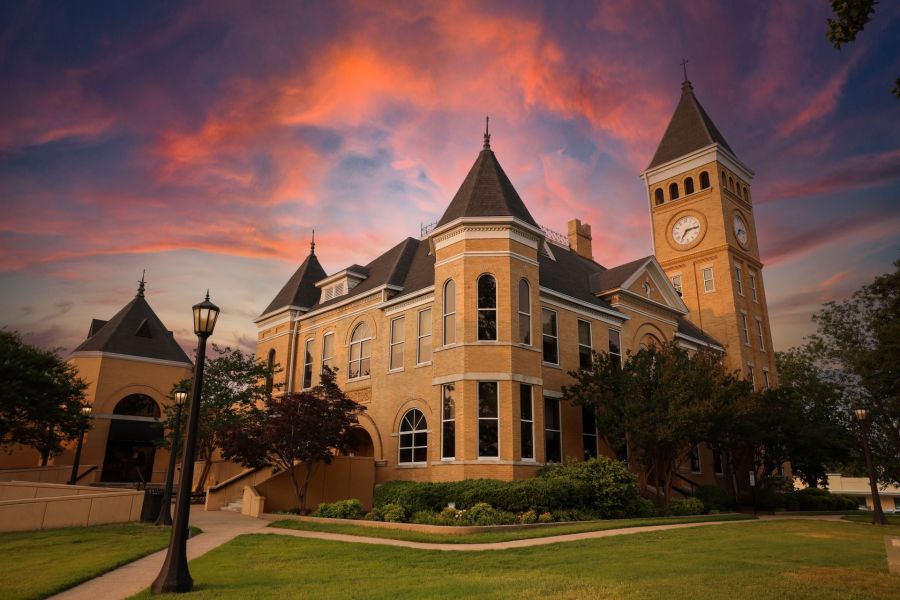 Saline County awarded $137,000 grant for courthouse restoration from ...