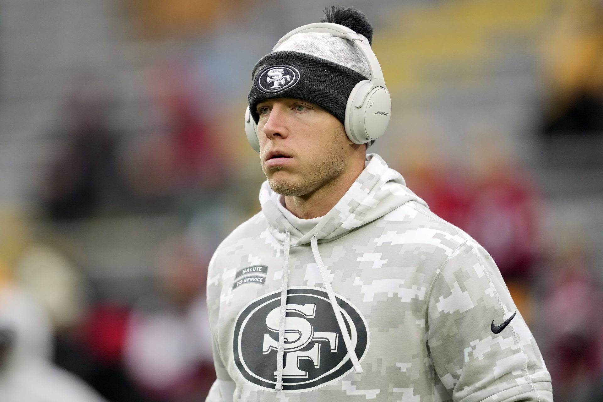 Atlanta Falcons’ Running Back Works Out with McCaffrey in Outer Space