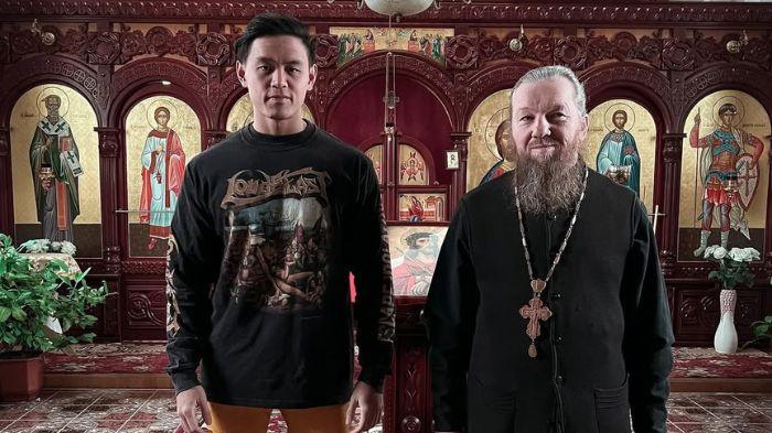 Profil Arnold Putra,Selebgram yang Dituduh Membiayai Pemberontak ...