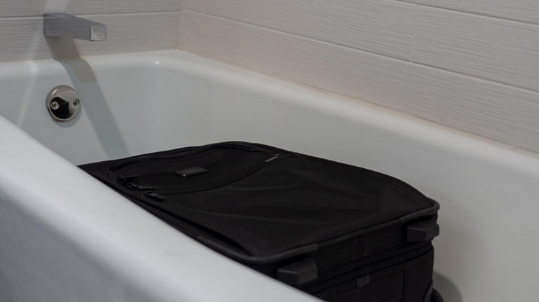 Why Tourists Should Avoid Using Hotel Luggage Racks