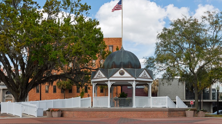 A Town In Florida Known For Its Natural Springs Also Has A Below ...