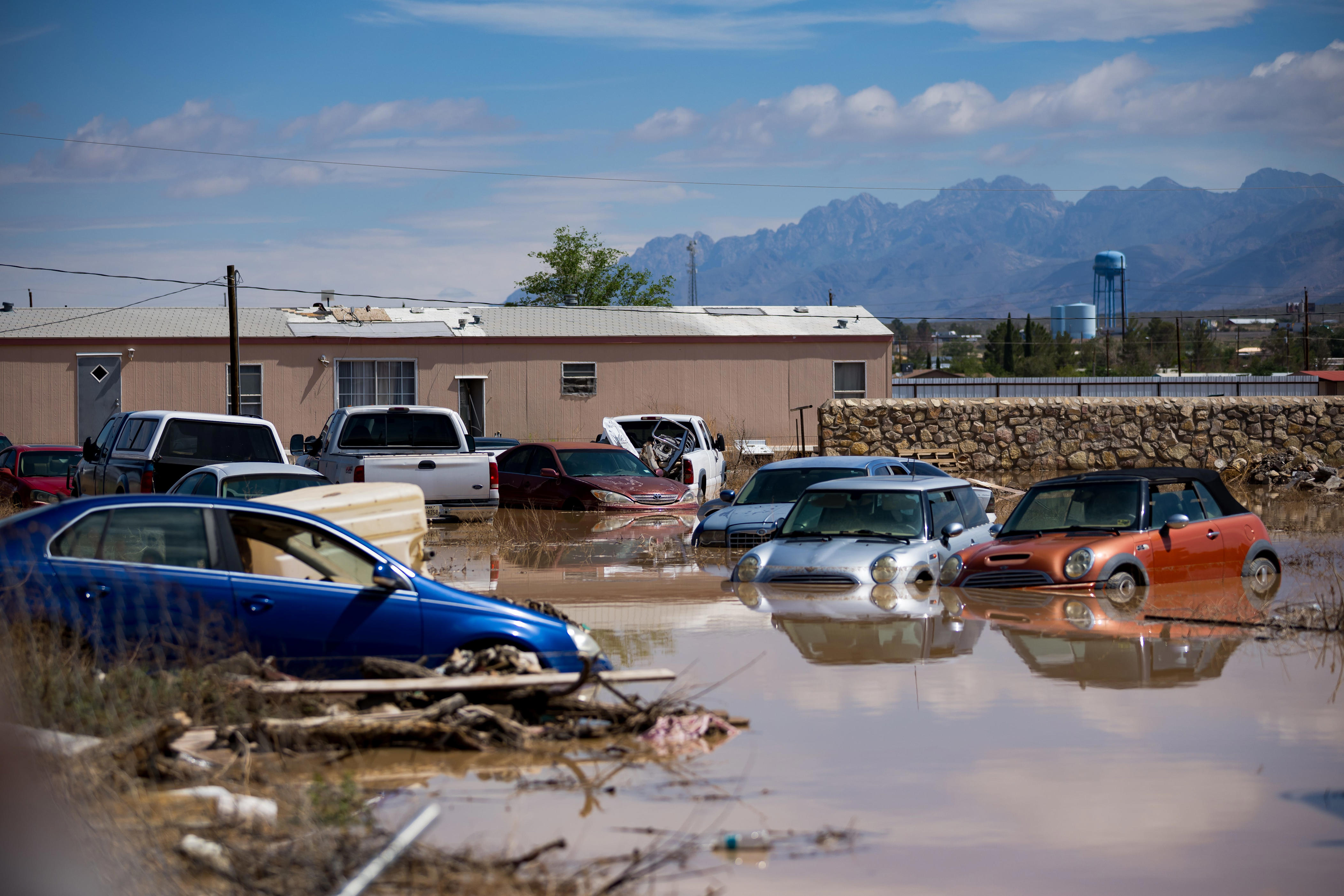 Dozens seek shelter, 600 homes without power after flooding slams Vado ...
