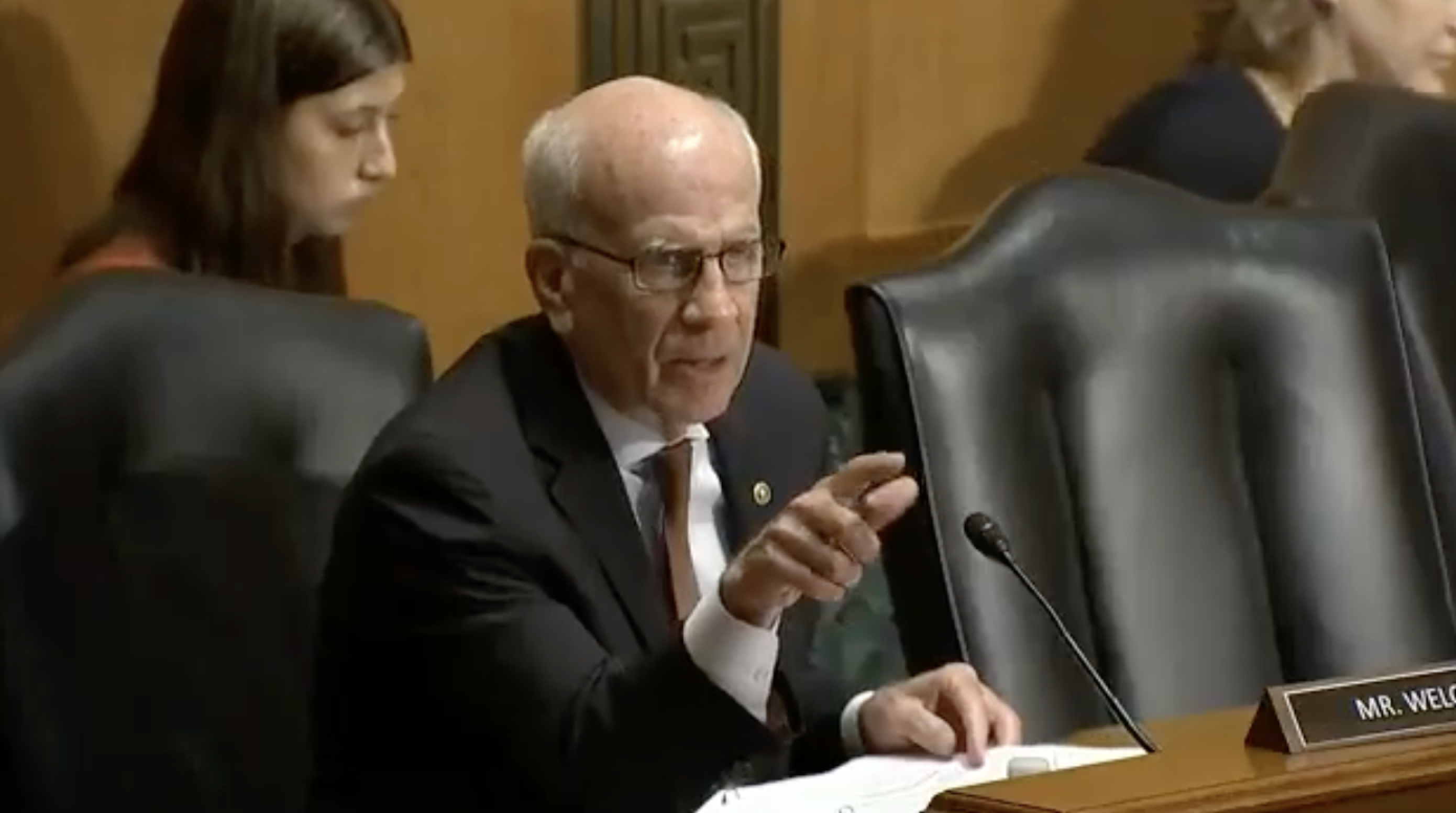 'That's What I'm Asking': Peter Welch Humiliates Trump Nominee, Sounds ...