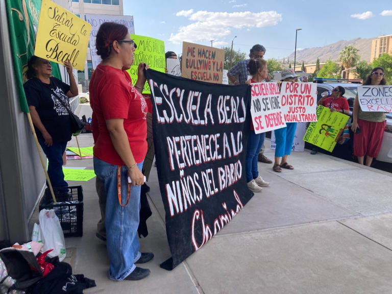 El Paso schools face cellphone bans, Ten Commandments displays ...