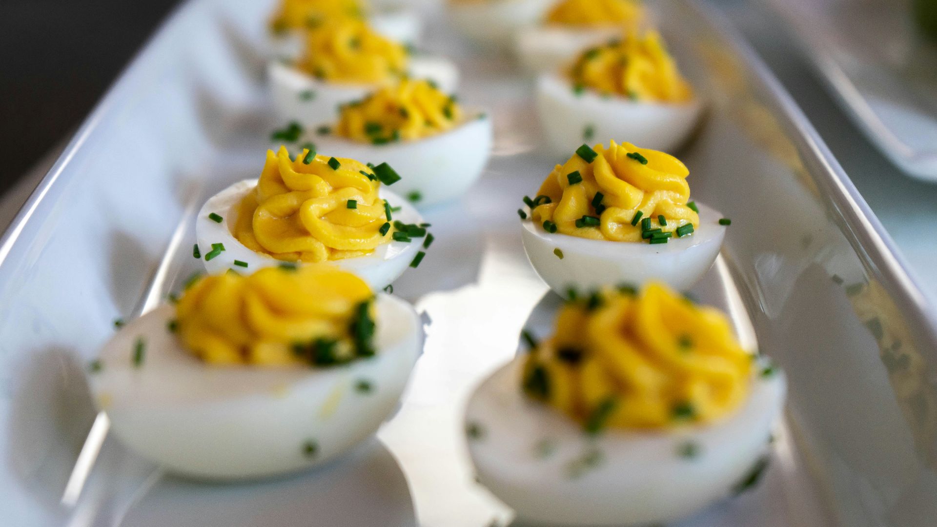 Happy Hour: The 20 Best Foods For Social Snacking