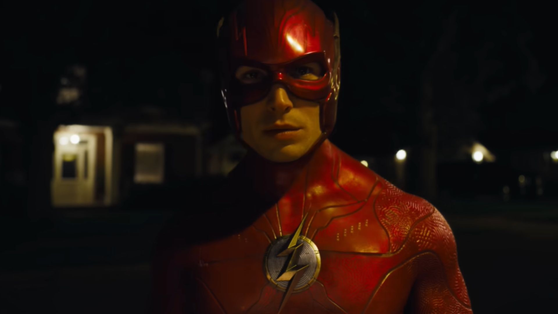 10 Superheroes That Always Conceal Their Identity & 10 That Don’t
