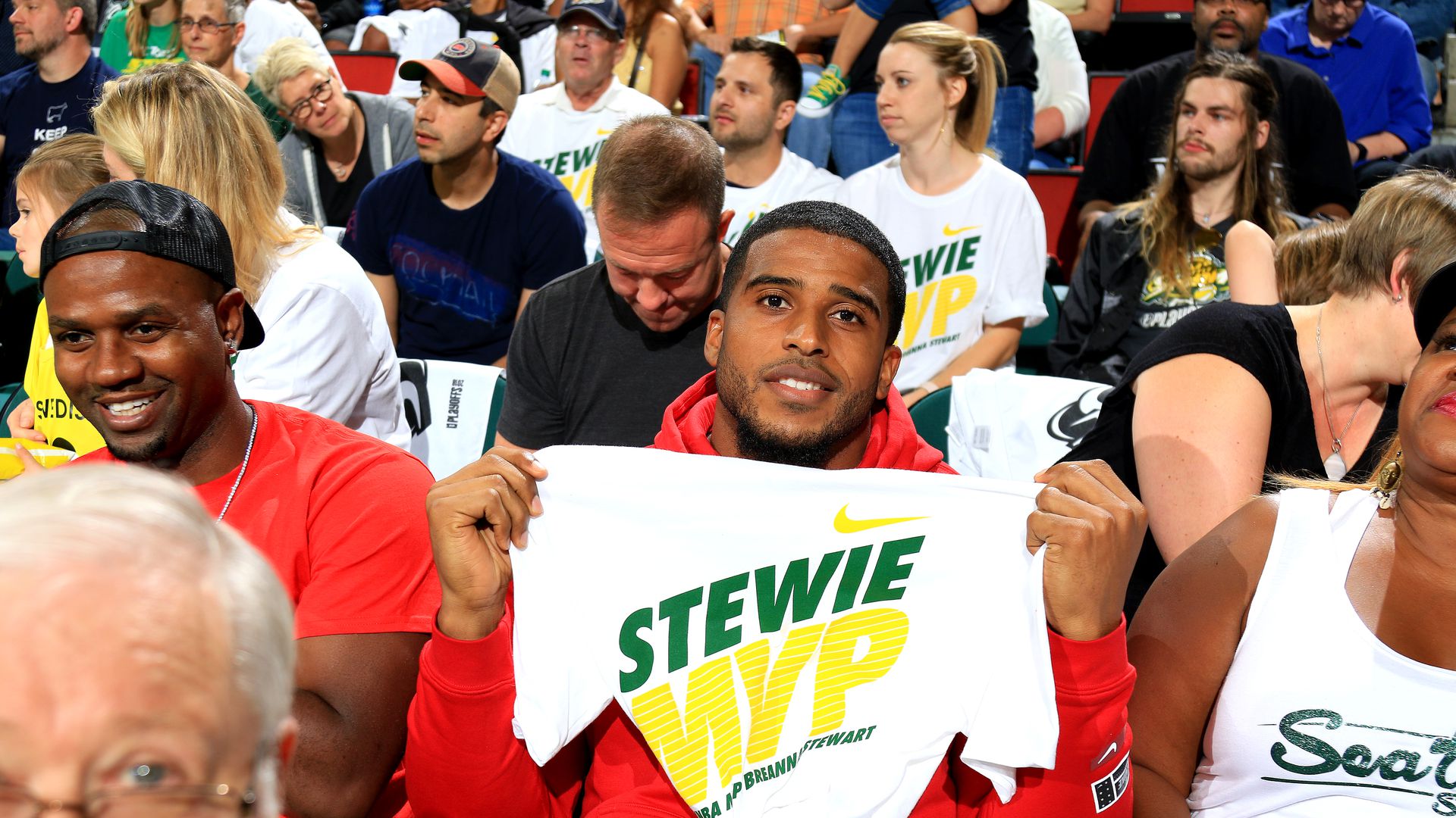 Bobby Wagner joins Seattle Storm ownership group in historic first for WNBA