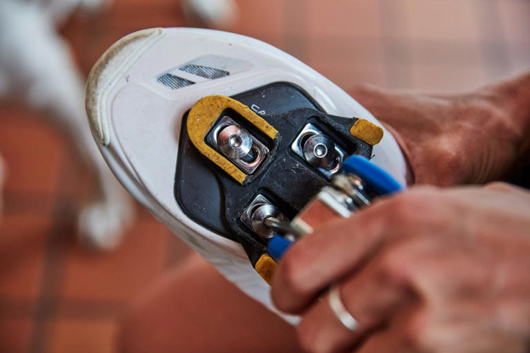 Most New Cyclists Ask, “Why Are They Called Clipless Pedals?” Here’s the Real Reason—and Why You ...