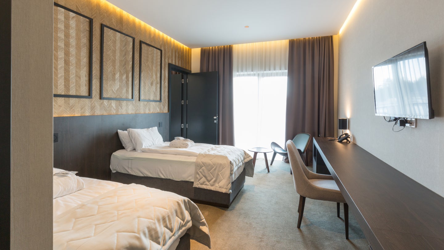 Thomas Financial Group secures loan to restore hotels in California, US