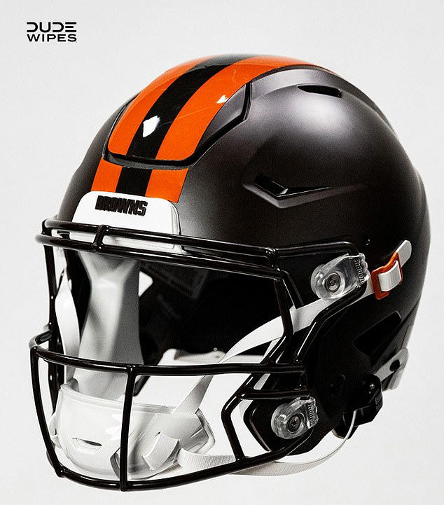 Cleveland Browns' unveiling of new helmet on Lake Erie goes horribly wrong