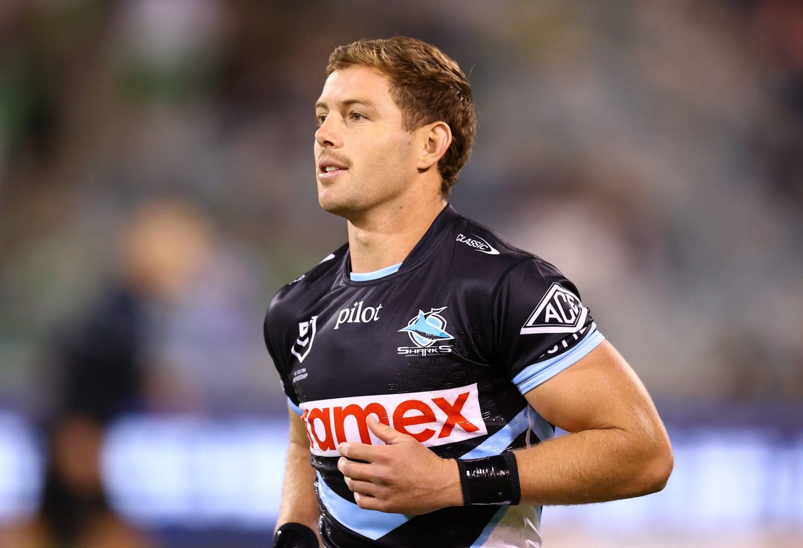 Sharks at risk of losing star after contract talks stall