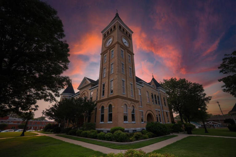 Saline County awarded $137,000 grant for courthouse restoration from ...