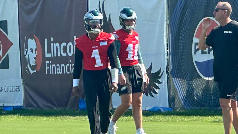 It's Good To Be King: Eagles QB Not Concerned About Rankings